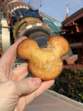 12 Best Snacks at Disneyland Paris - Real Life Dinner